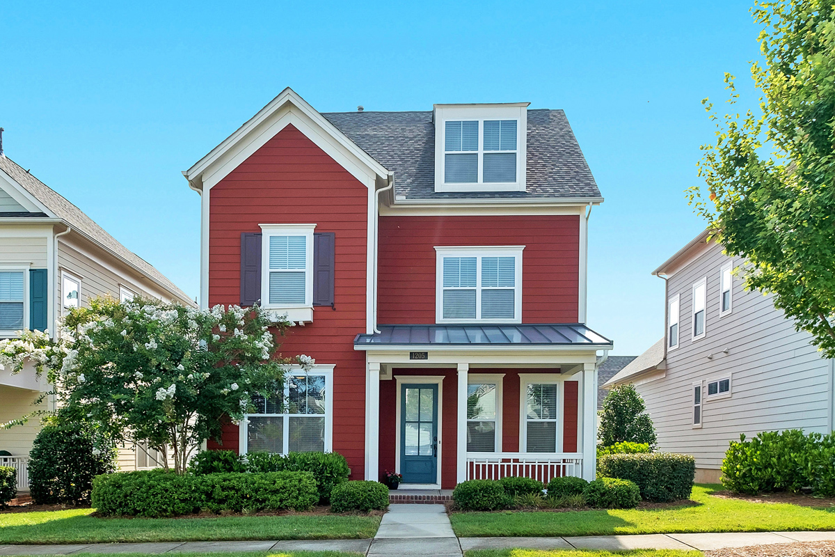13 Annoying HOA Rules That Actually Can’t Be Enforced - Feeding Curiosity